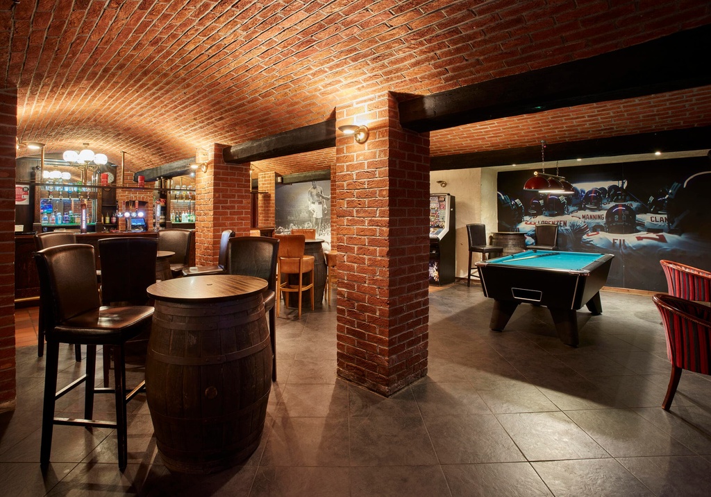 Cellar Bar - Sports Bar at Celtic Manor Resort