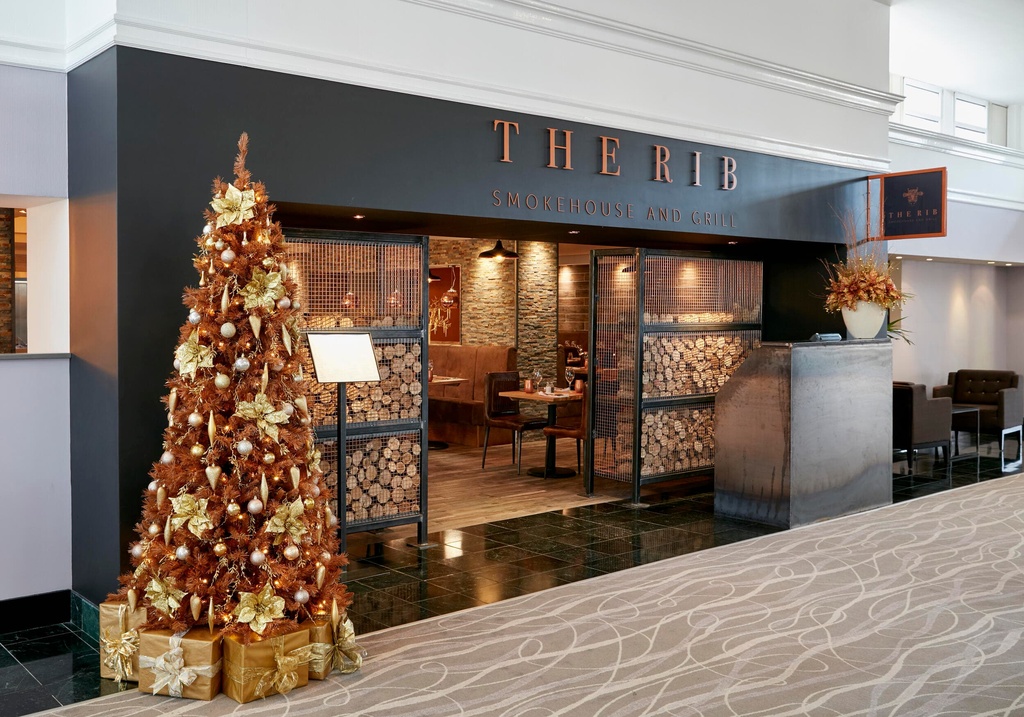 Christmas Day Lunch & Dinner in South Wales | Celtic Manor